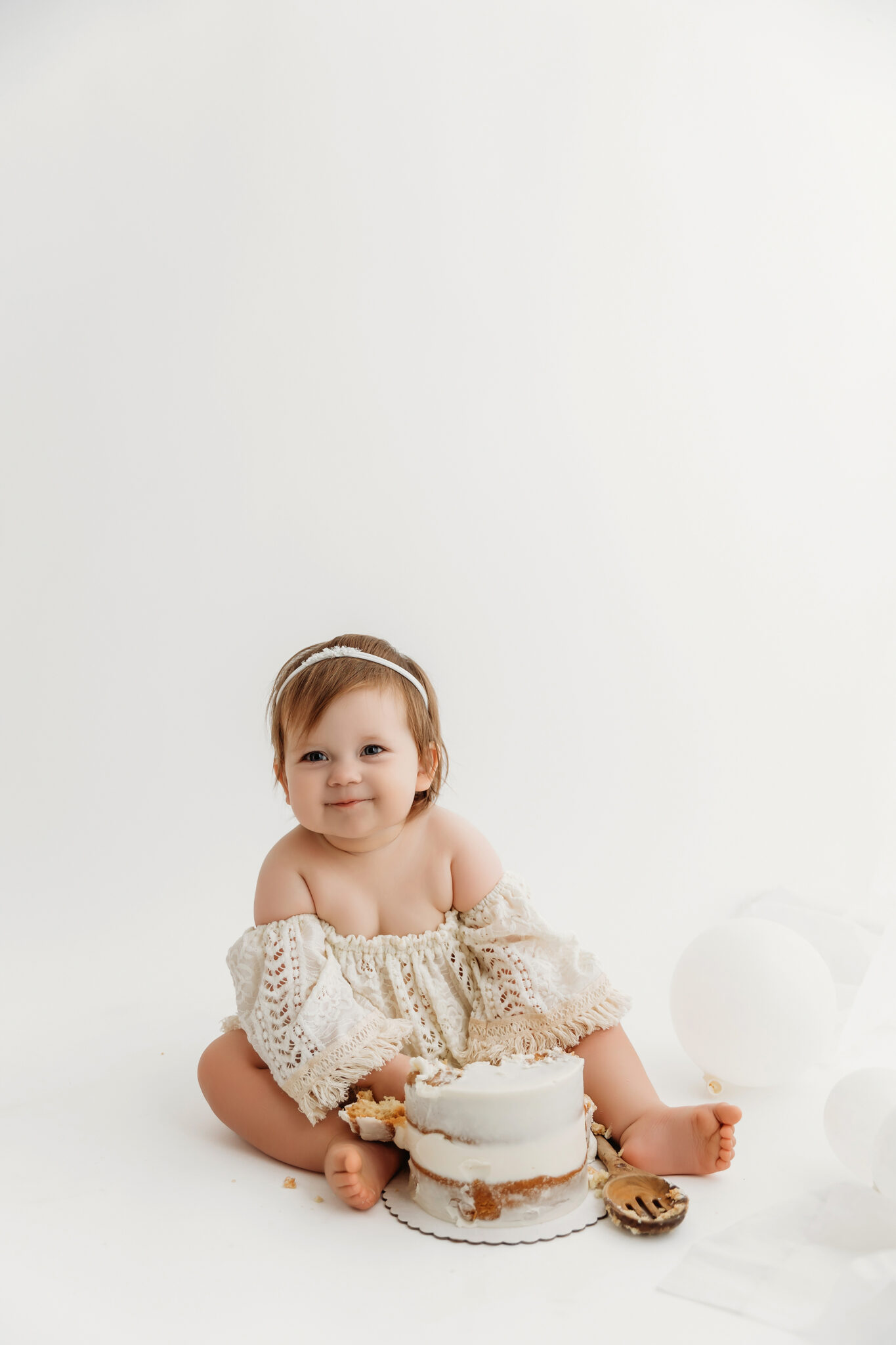 How to have the best Phoenix cake smash session - Shanyn Nicole Photography